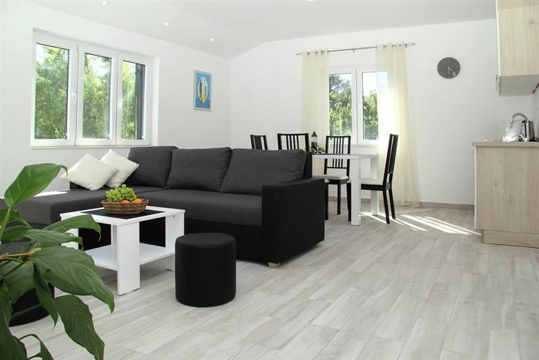 Apartment Mocici (Ref : HR-20213-03) in Dalmatia, Croatia - cottage ...
